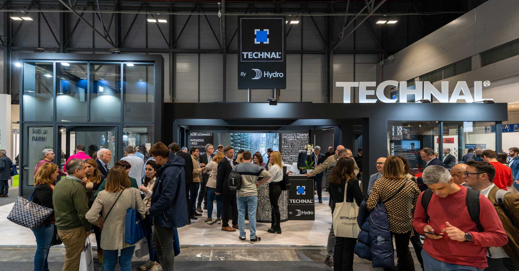 TECHNAL sorprendió en VETECO con un stand dedicado a los Industriales ...
